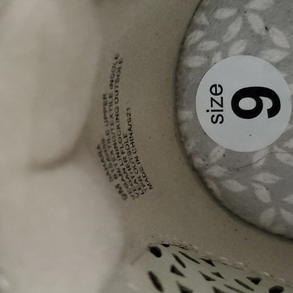 JBU | Shoes | Jbu By Jambu Sahara Casual Perforated Tstrap Shoe Size 9 ...